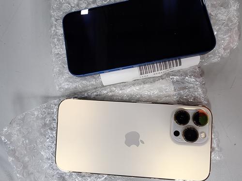 Assorted Smartphones | Wholesale Electronics